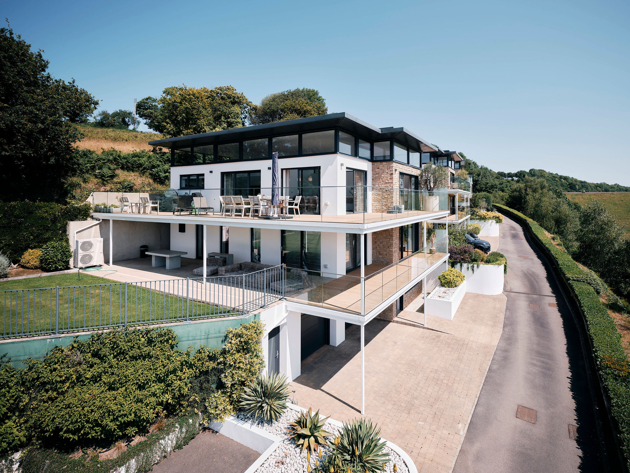 Sunningdale Manor | Broadlands