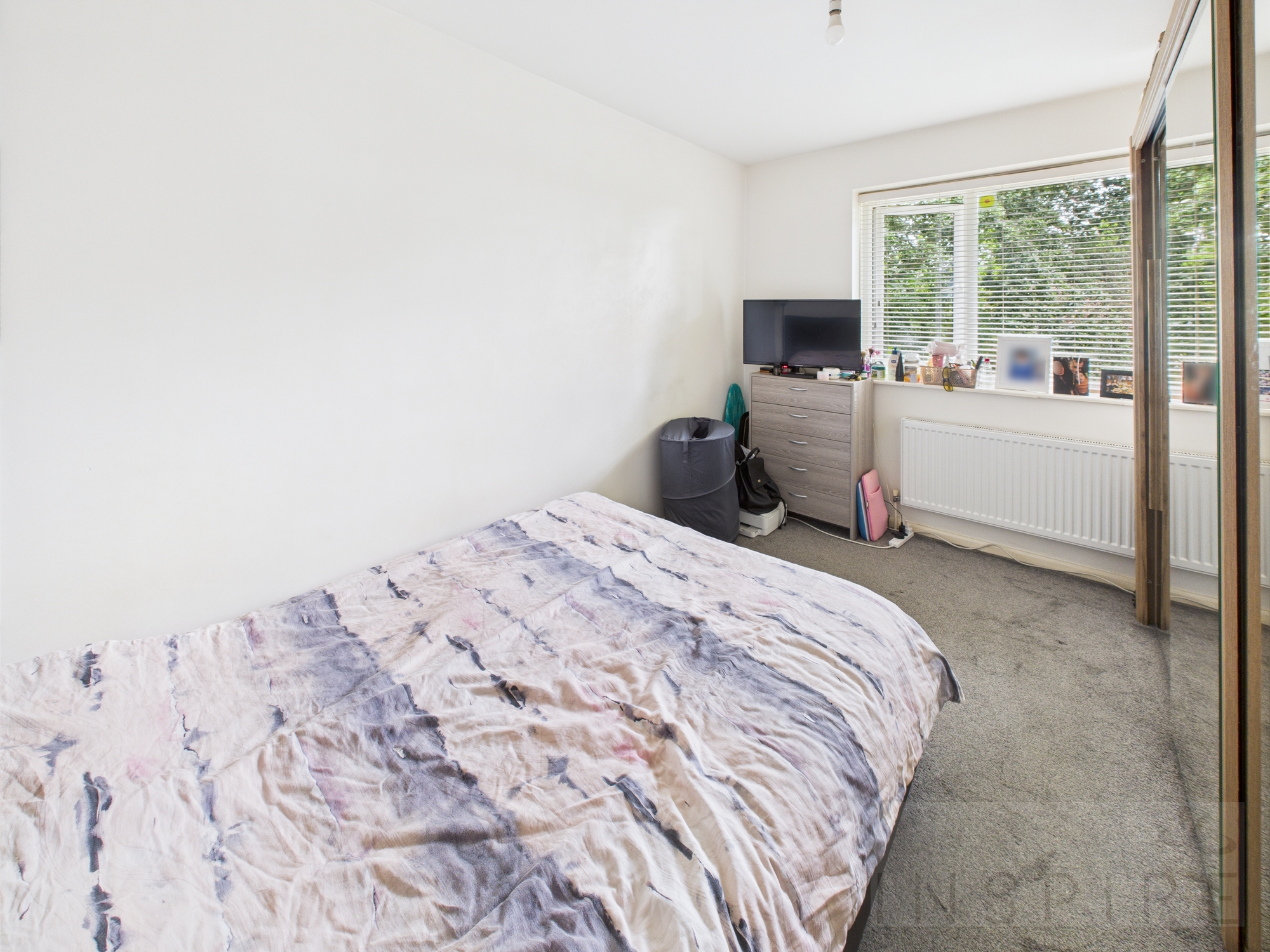 Boundary Close, Crawley, RH10 | Street