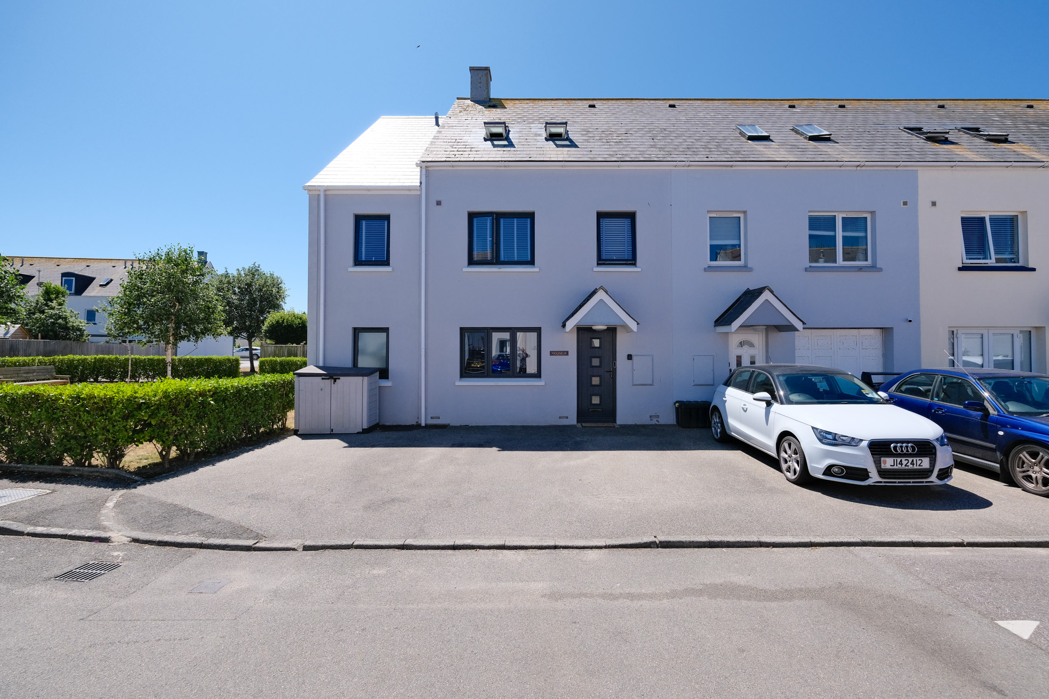 Sunningdale Manor | Broadlands