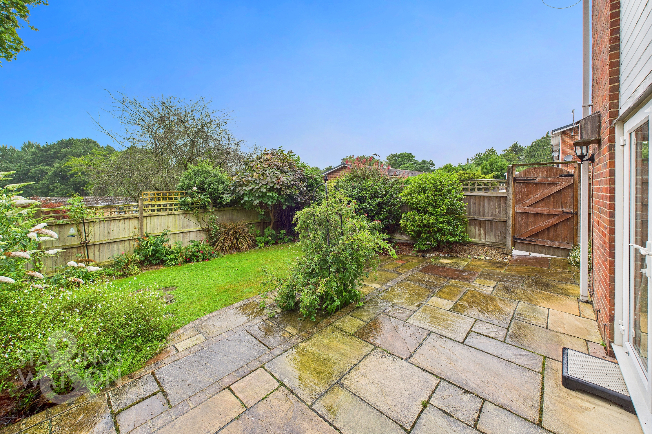Finch Way, Brundall, Norwich | Street