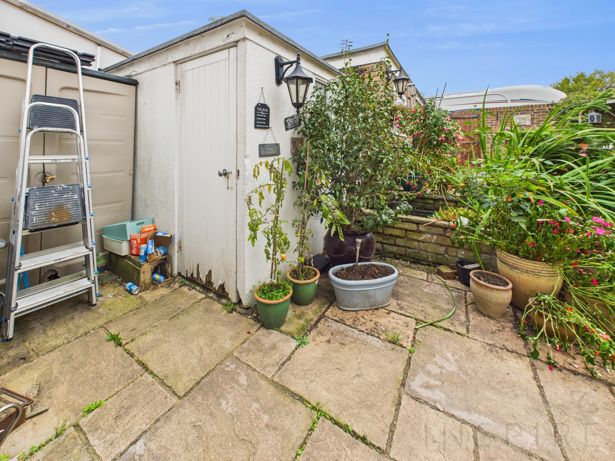 Holtye Walk, Crawley, RH10 | Street