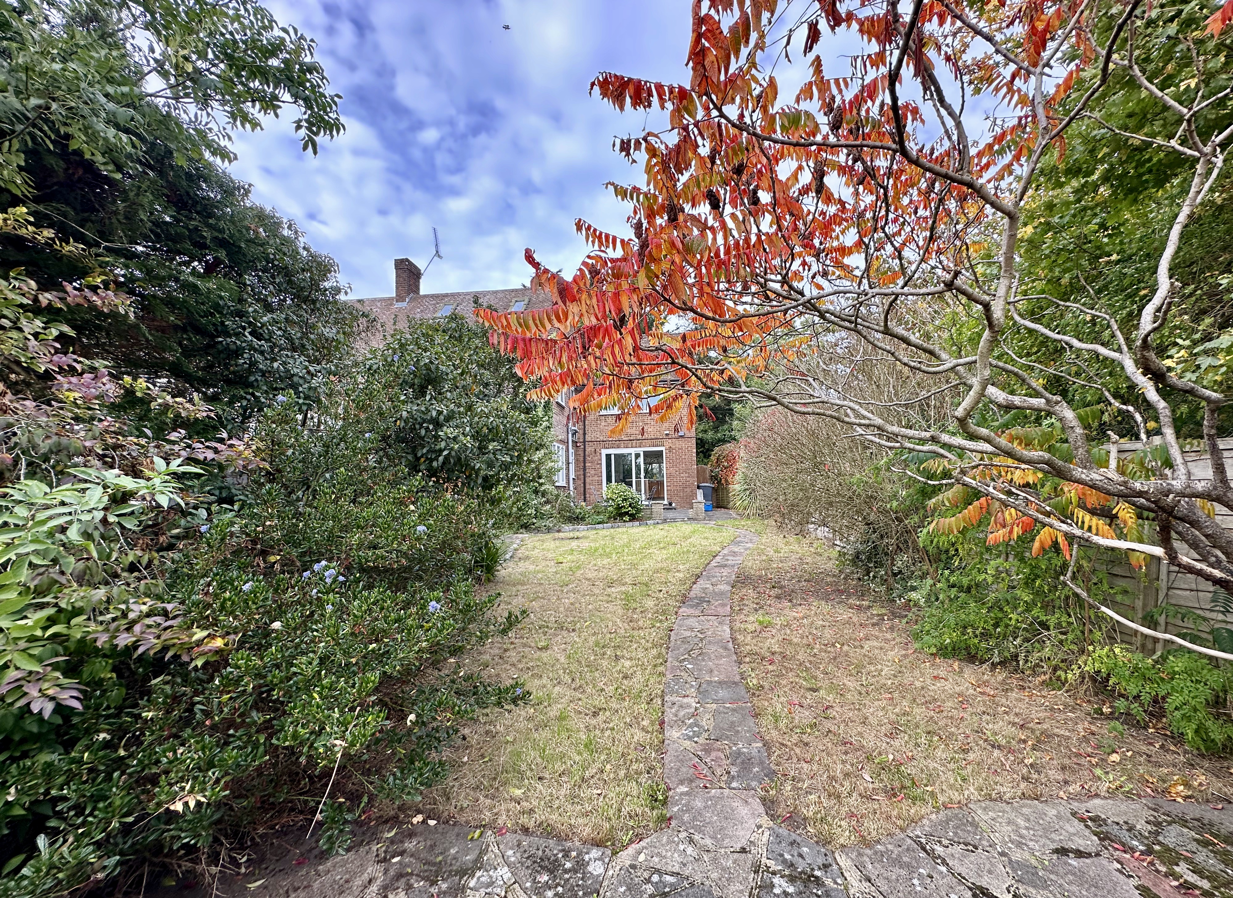 Ridge, Potters Bar, EN6 | Street