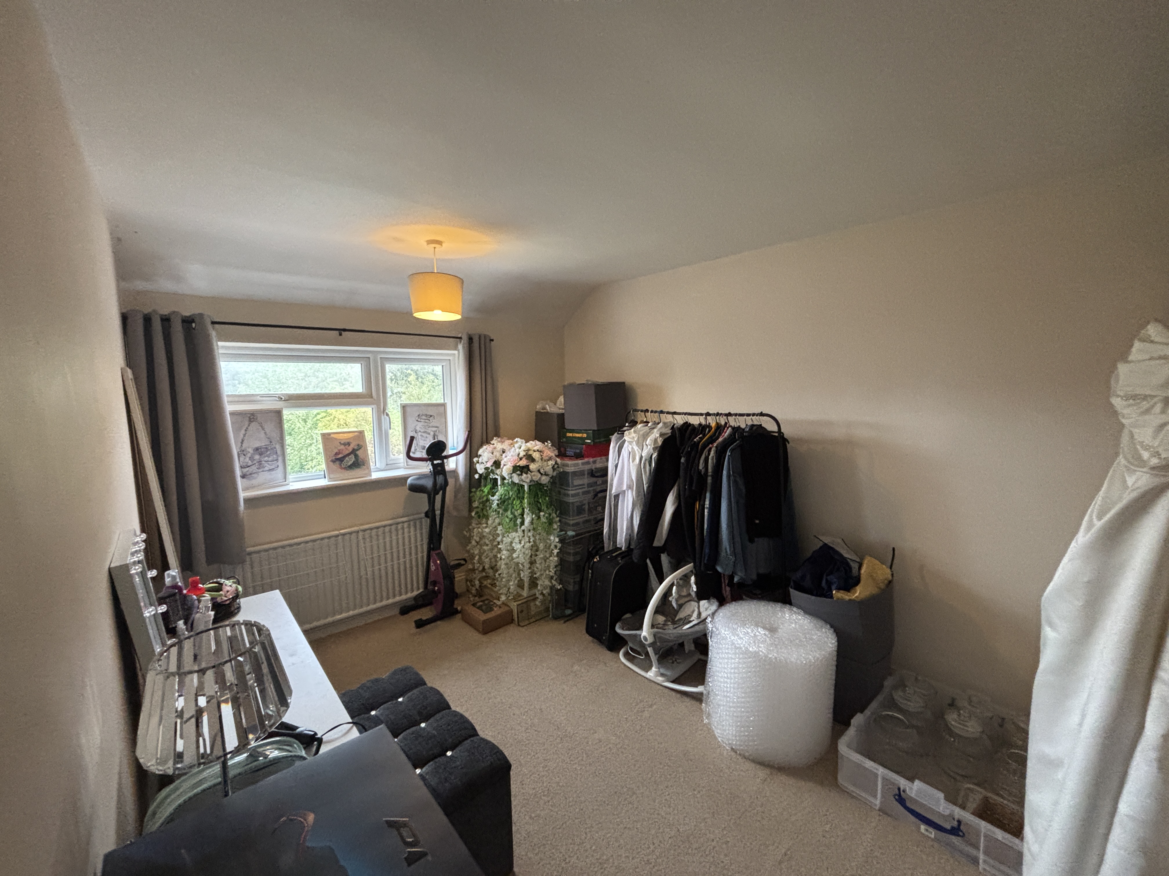 Edgecote Close, Caddington, LU1 | Street