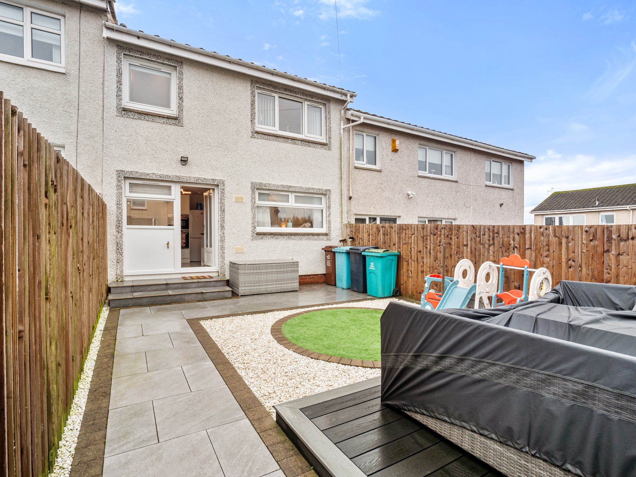 Burnside Crescent, Shotts, ML7 4JQ | Street