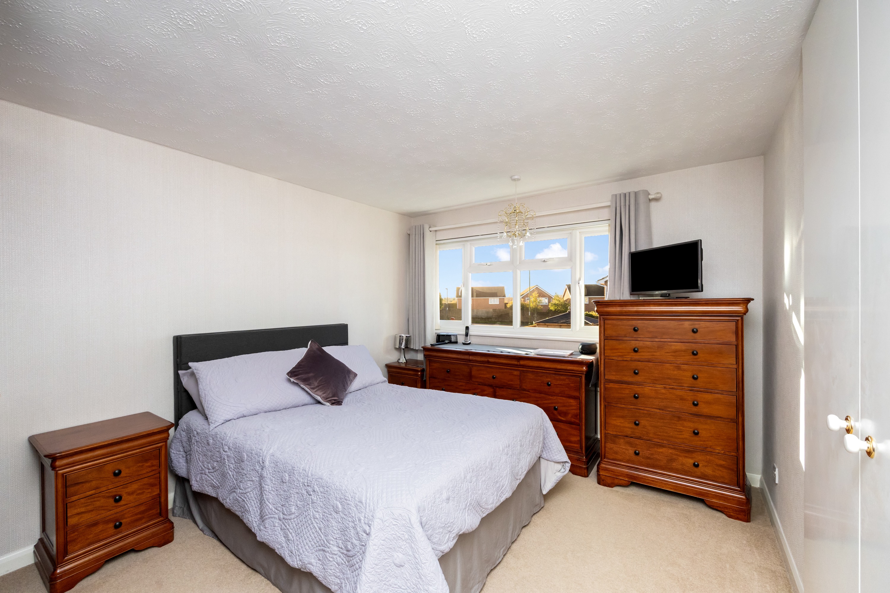 The Wadeys, Billingshurst, RH14 | Street