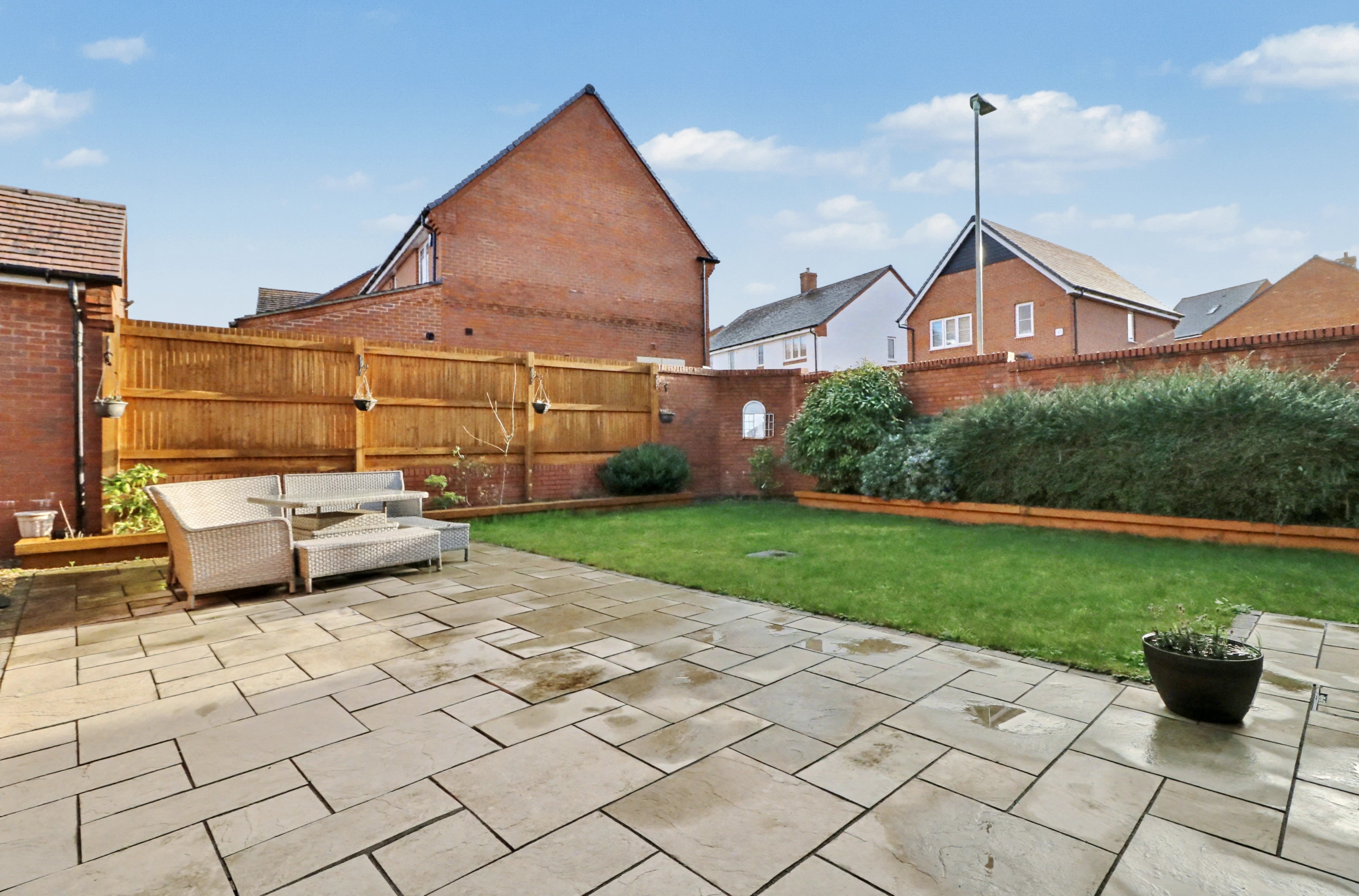 Sandy Field Way, Botley, SO32 | Street