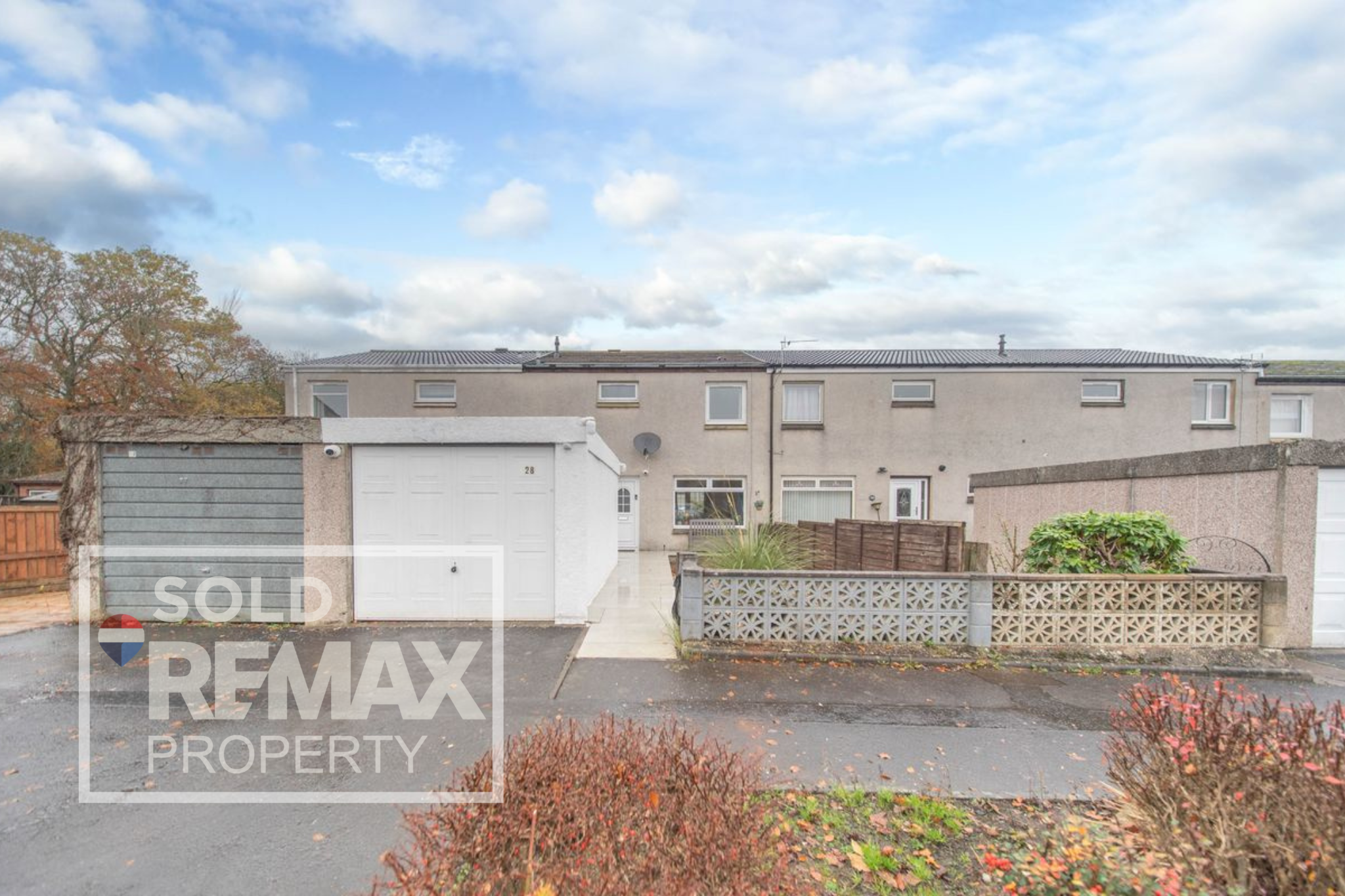 Ambrose Rise, Dedridge, Livingston, EH54 6JT | Street