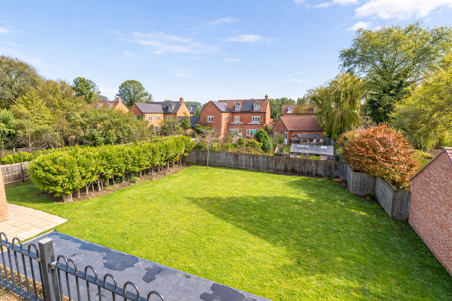 Wreschner Close, Deanshanger, MK19 | Street