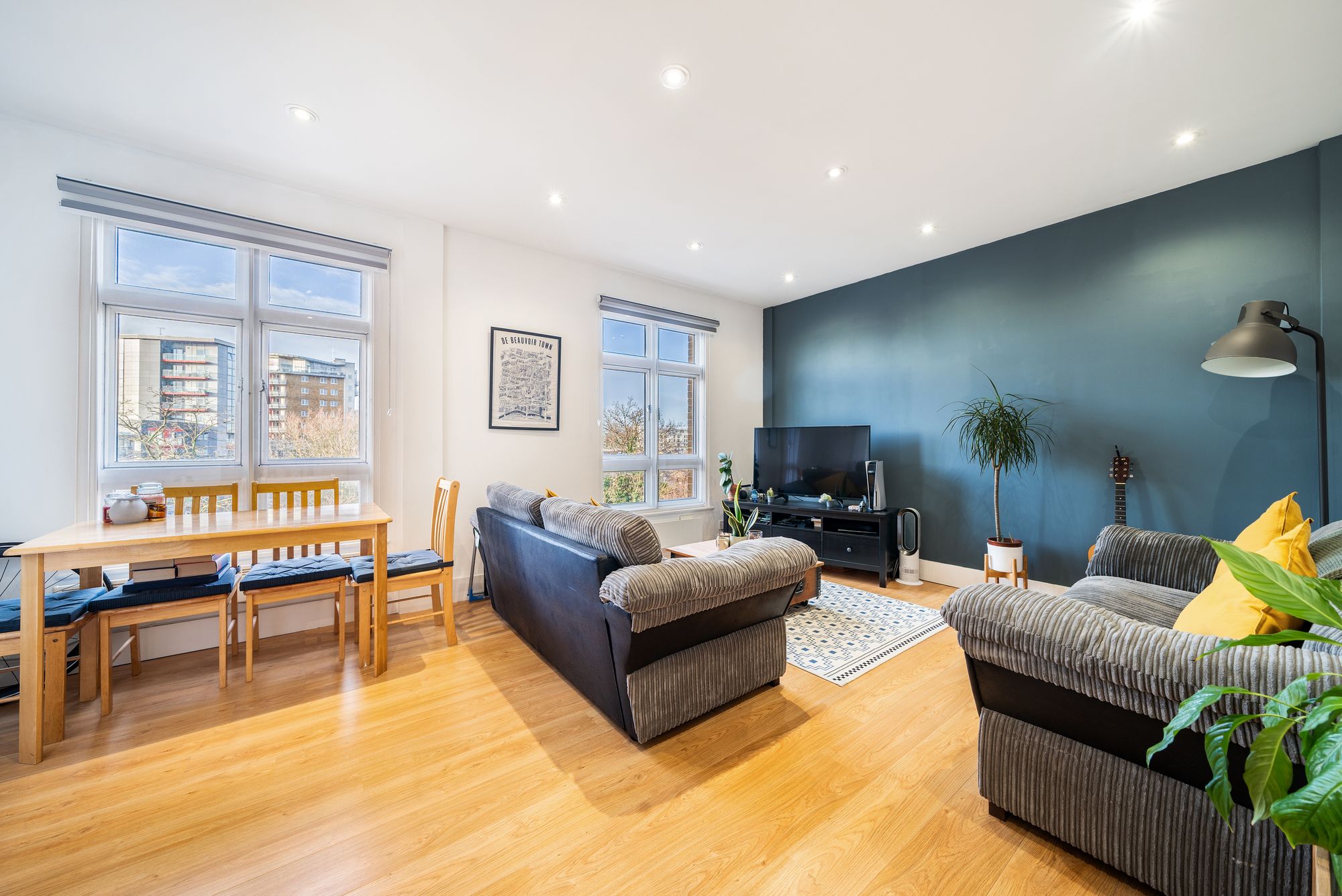 1 Bed, 1 Bath Property For Sale in Flat 312 Park East Building, Bow ...