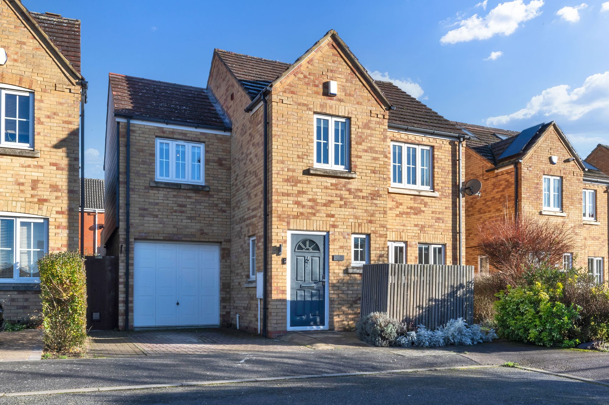 Nightingale Way, Royston, SG8 - Ensum Brown