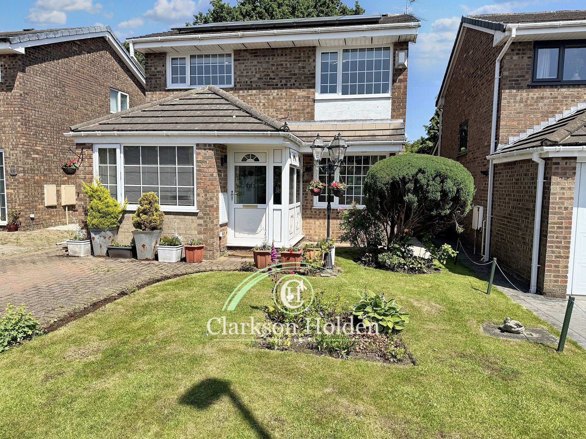 3 Bed, 2 Bath Property For Sale in Levensgarth Avenue, Fulwood, PR2 9YY