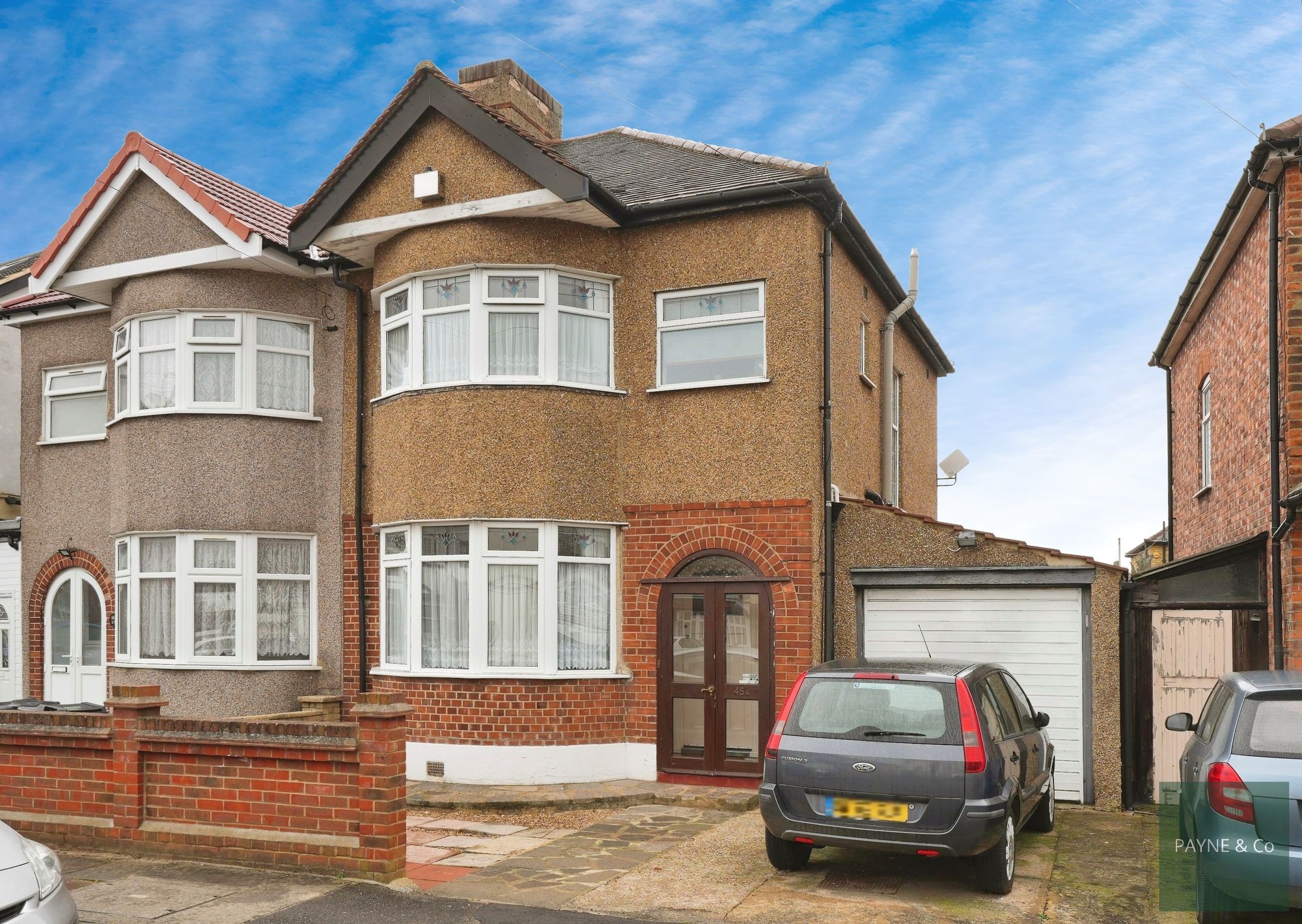 3 Bed, 1 Bath Property For Sale in 45a Littlemoor Road, Ilford, IG1 1XZ