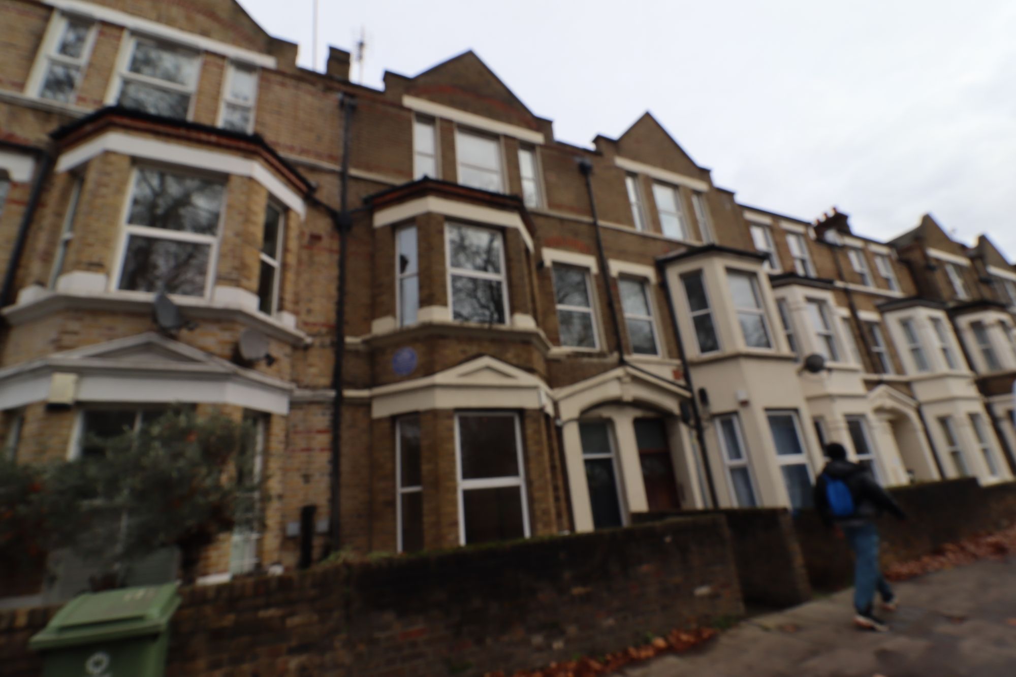 2 Bed, 1 Bath Property For Rent in Flat B, 149 Lower Road, SE16