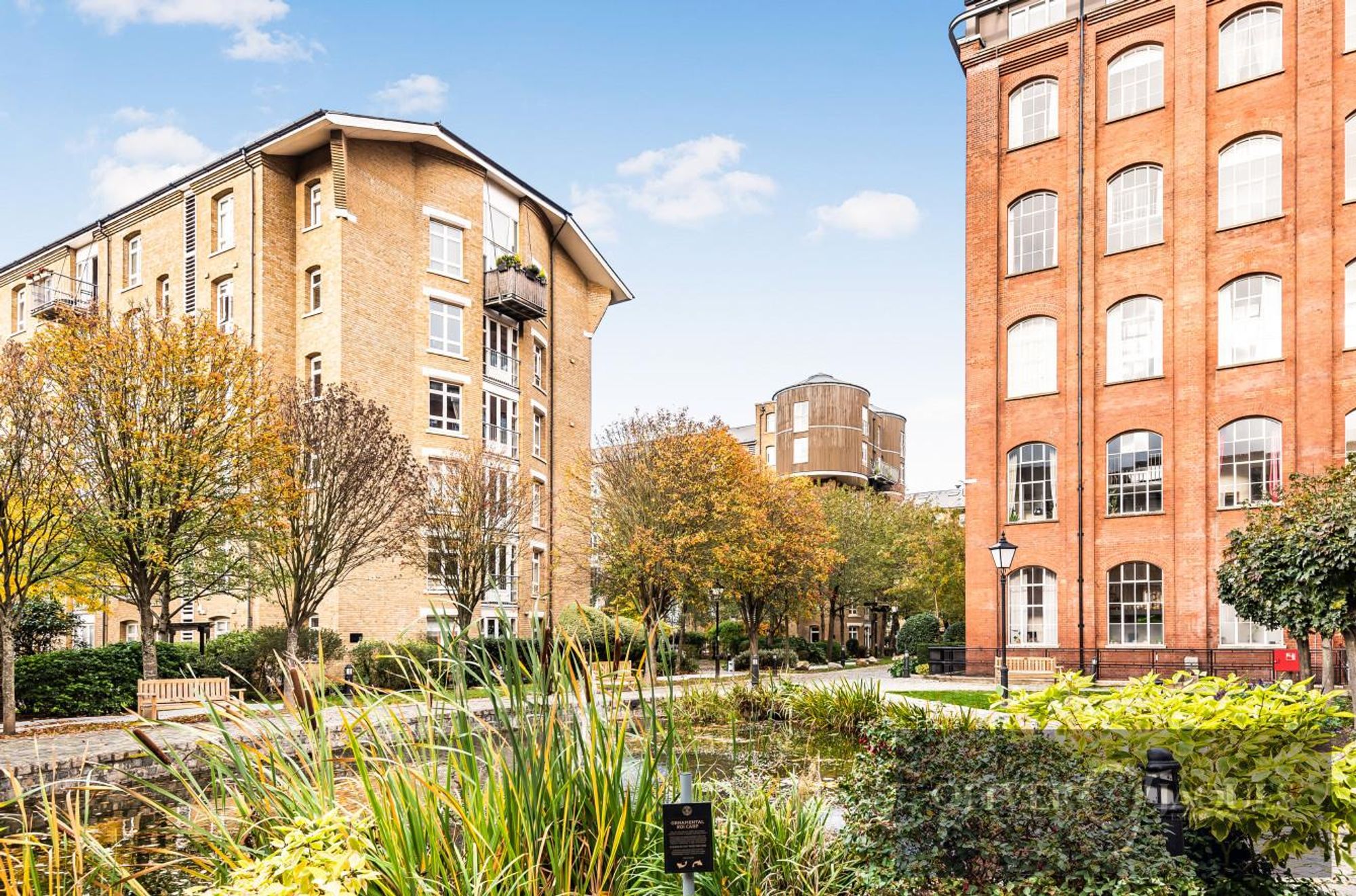 1 Bed, 1 Bath Property For Rent in Flat 15 Park Central Building, Bow ...